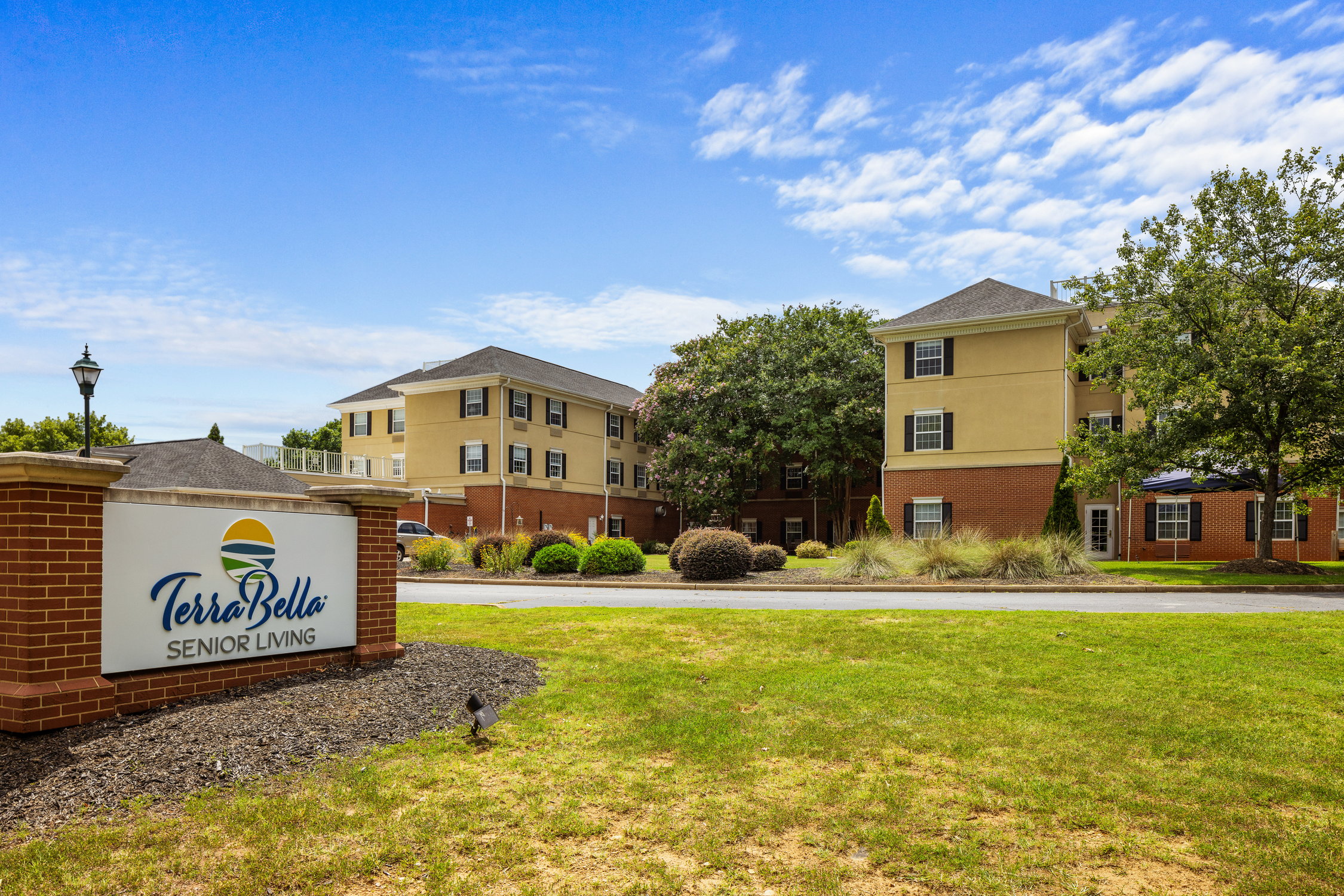 Greer SC Senior Living Photo Gallery - TerraBella Thornblade